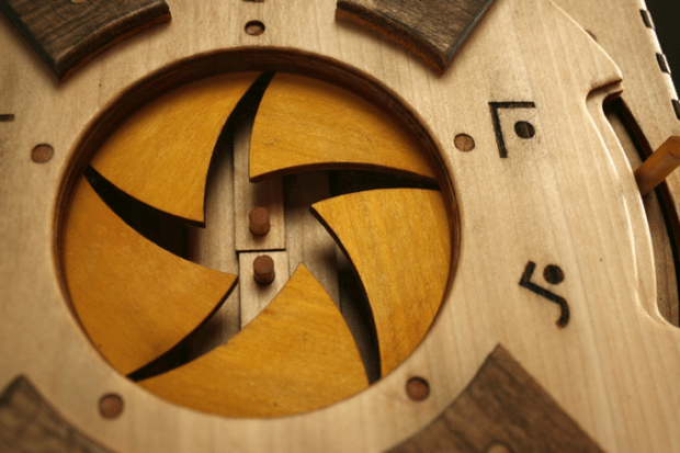 Codex Silenda - Das Buch aus Holz mit fünf Ebenen für Rätselfreaks